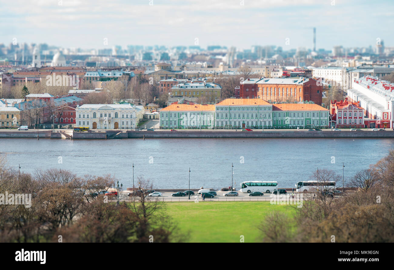 Neva riverbank hi-res stock photography and images - Alamy