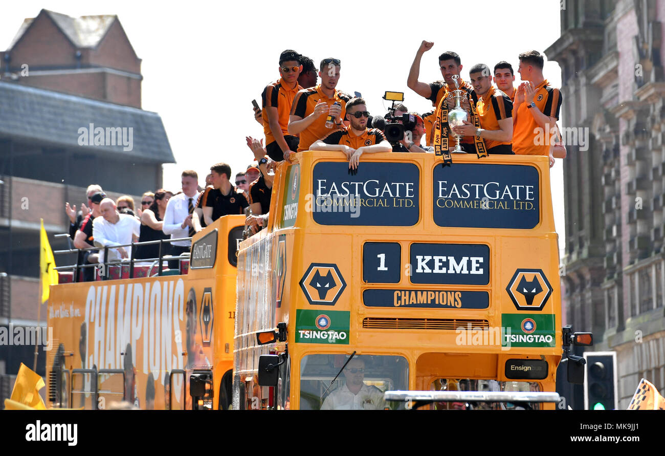 Champions bus tour hi-res stock photography and images - Alamy