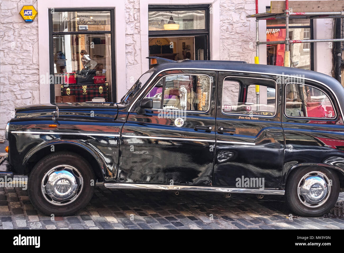 Taxi edinburgh scotland High Resolution Stock Photography and Images ...