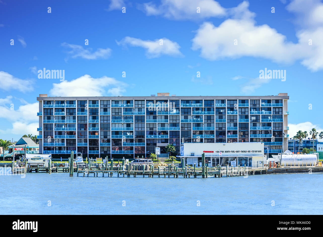 Dock in the bay hi-res stock photography and images - Alamy