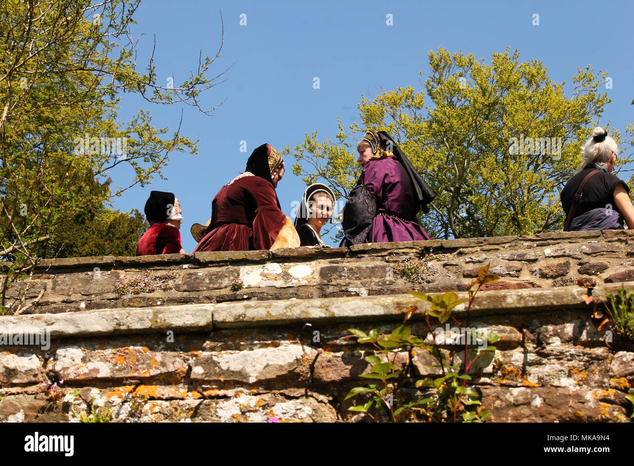 Berkeley castle interior hi-res stock photography and images - Alamy