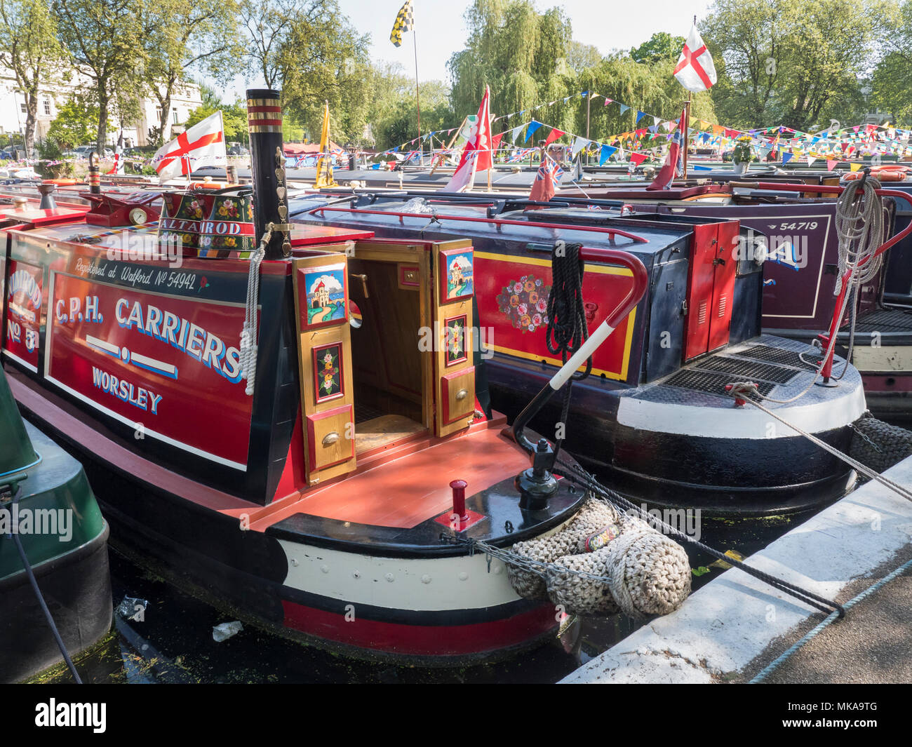 Inland boats hi-res stock photography and images - Alamy