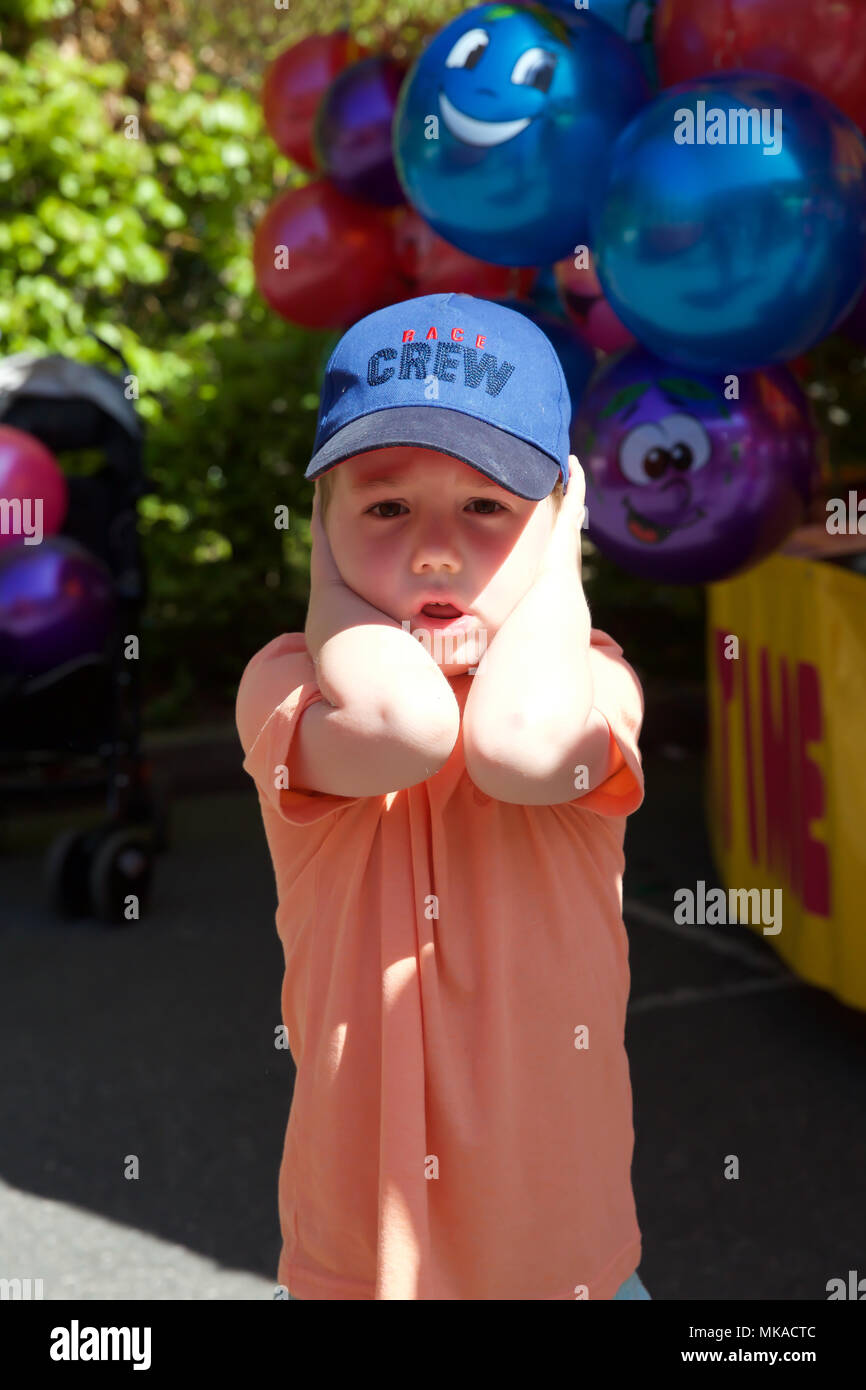 Petts Wood,UK,7th May 2018,The traditional May Queen Parade and ...