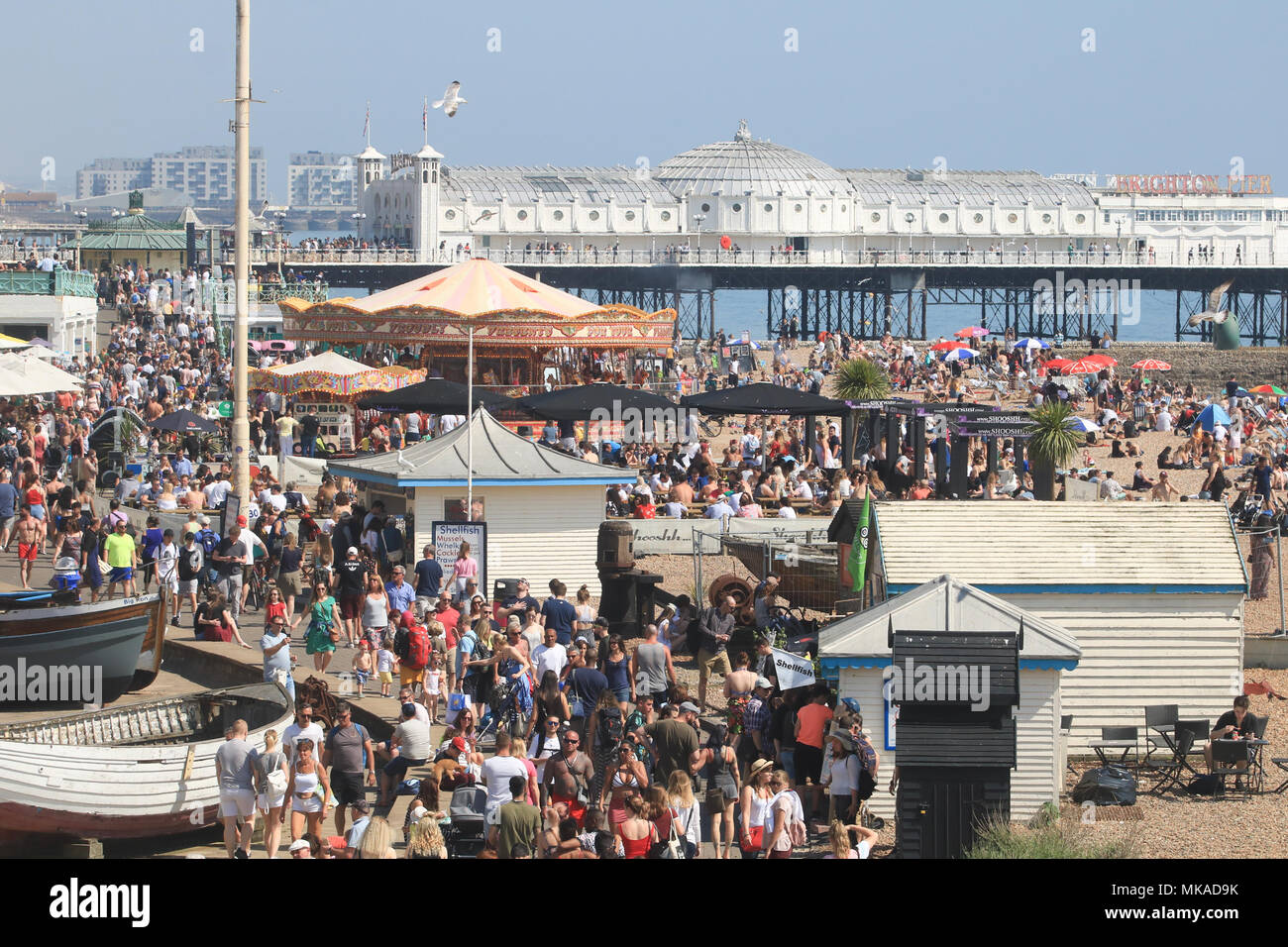 Brighton Sussex UK. 7th May 2018. Large crowds of Beachgoers and sun ...