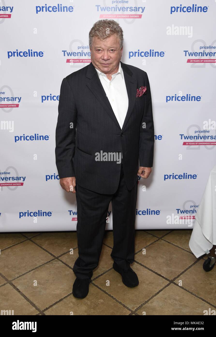 Priceline shatner hi-res stock photography and images - Alamy