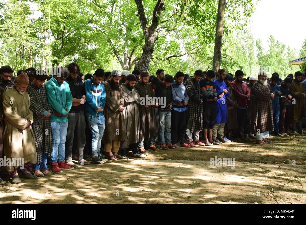 Saddam paddar funeral hi-res stock photography and images - Alamy