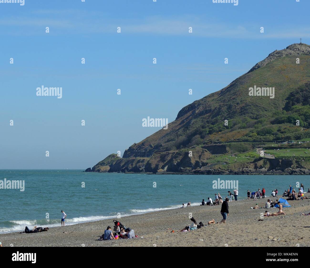 Bray, Republic of, Ireland. 7th May, 2018. Bank holiday heatwave brings ...