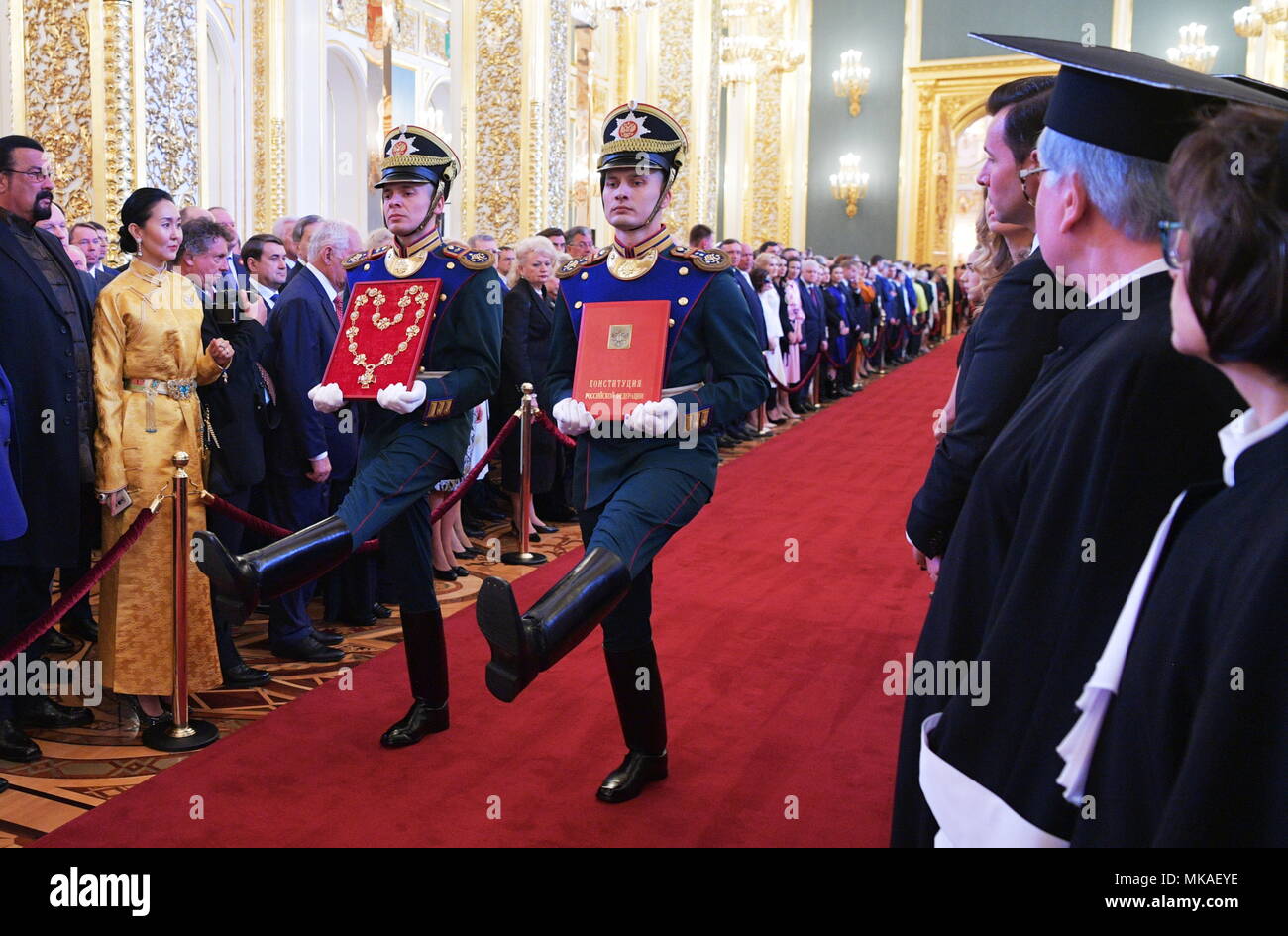 Kremlin Palace Guards Stock Photos & Kremlin Palace Guards Stock Images ...
