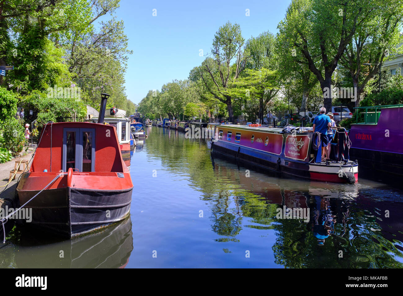 London barge boats hi-res stock photography and images - Alamy