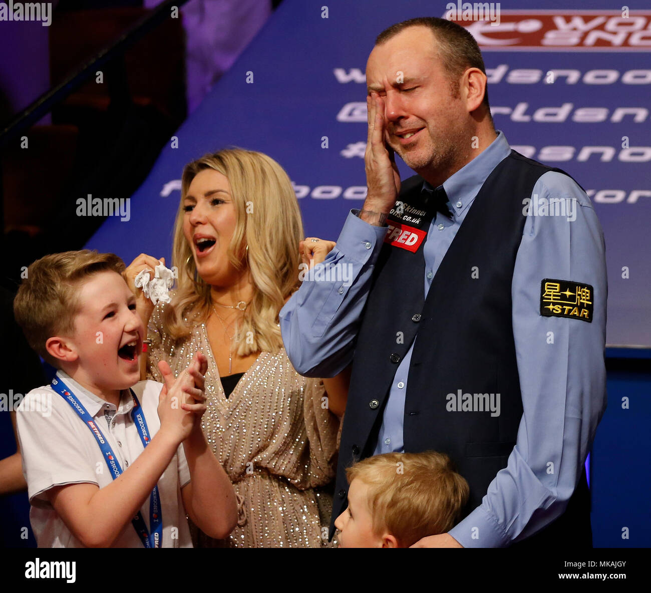 Mark williams celebrates world title hi-res stock photography and ...