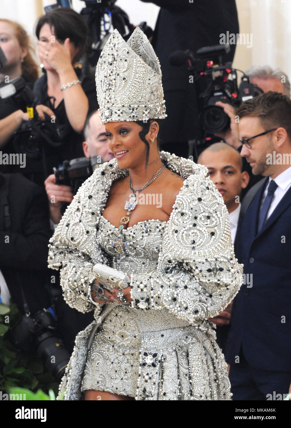 Heavenly bodies rihanna hi-res stock photography and images - Alamy