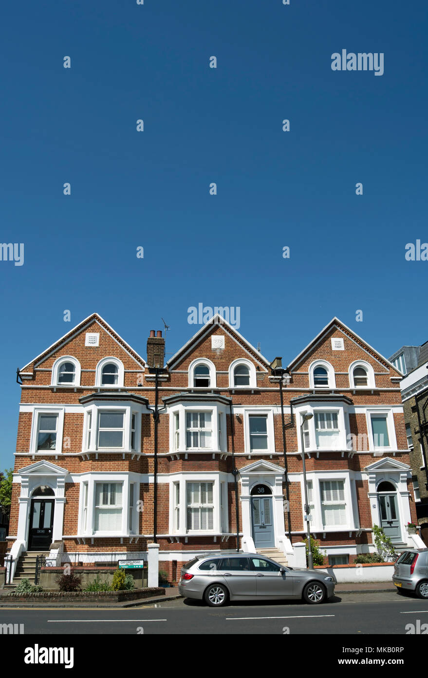 19th century houses hi-res stock photography and images - Alamy