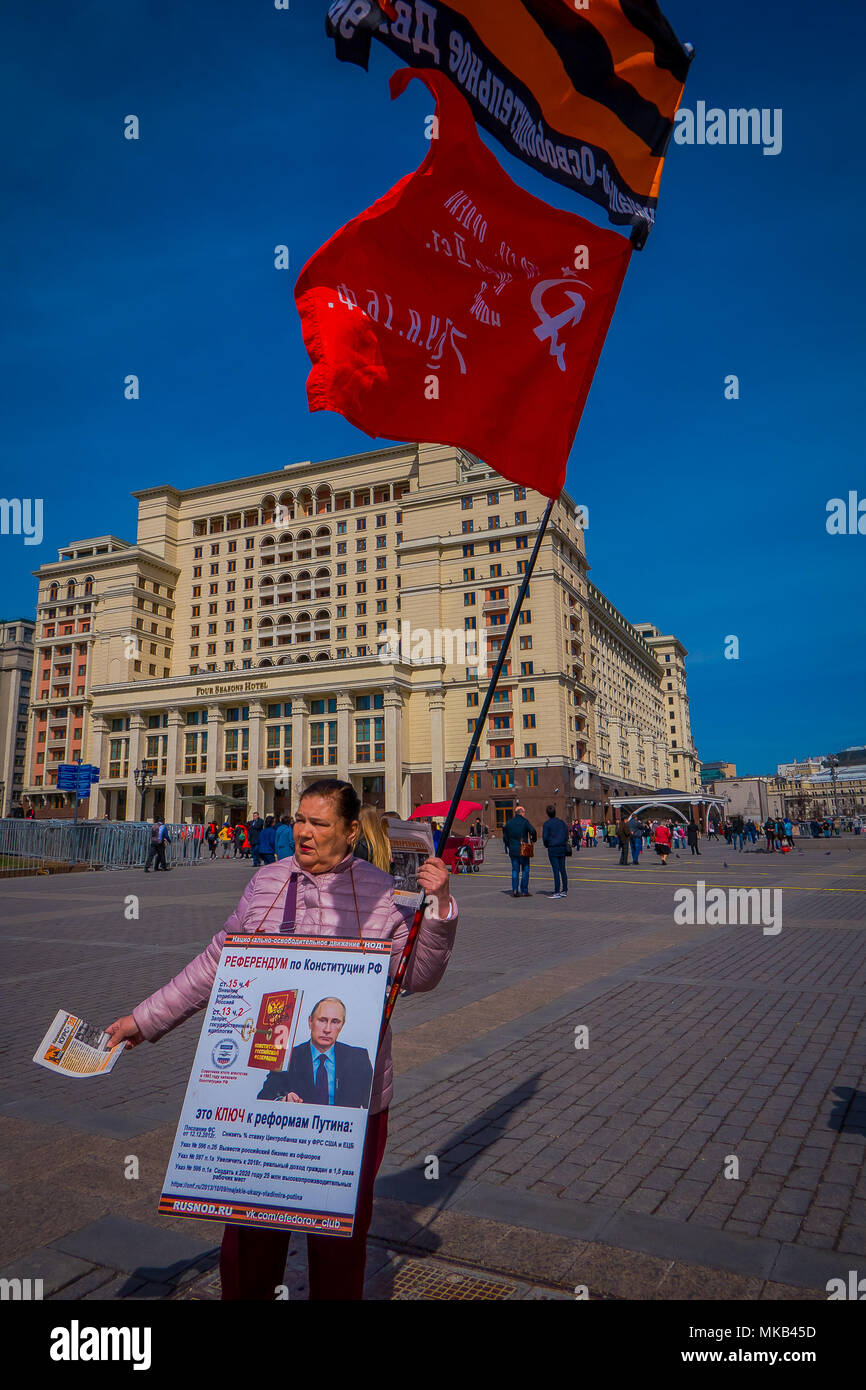 Soviet flag red square hi-res stock photography and images - Alamy