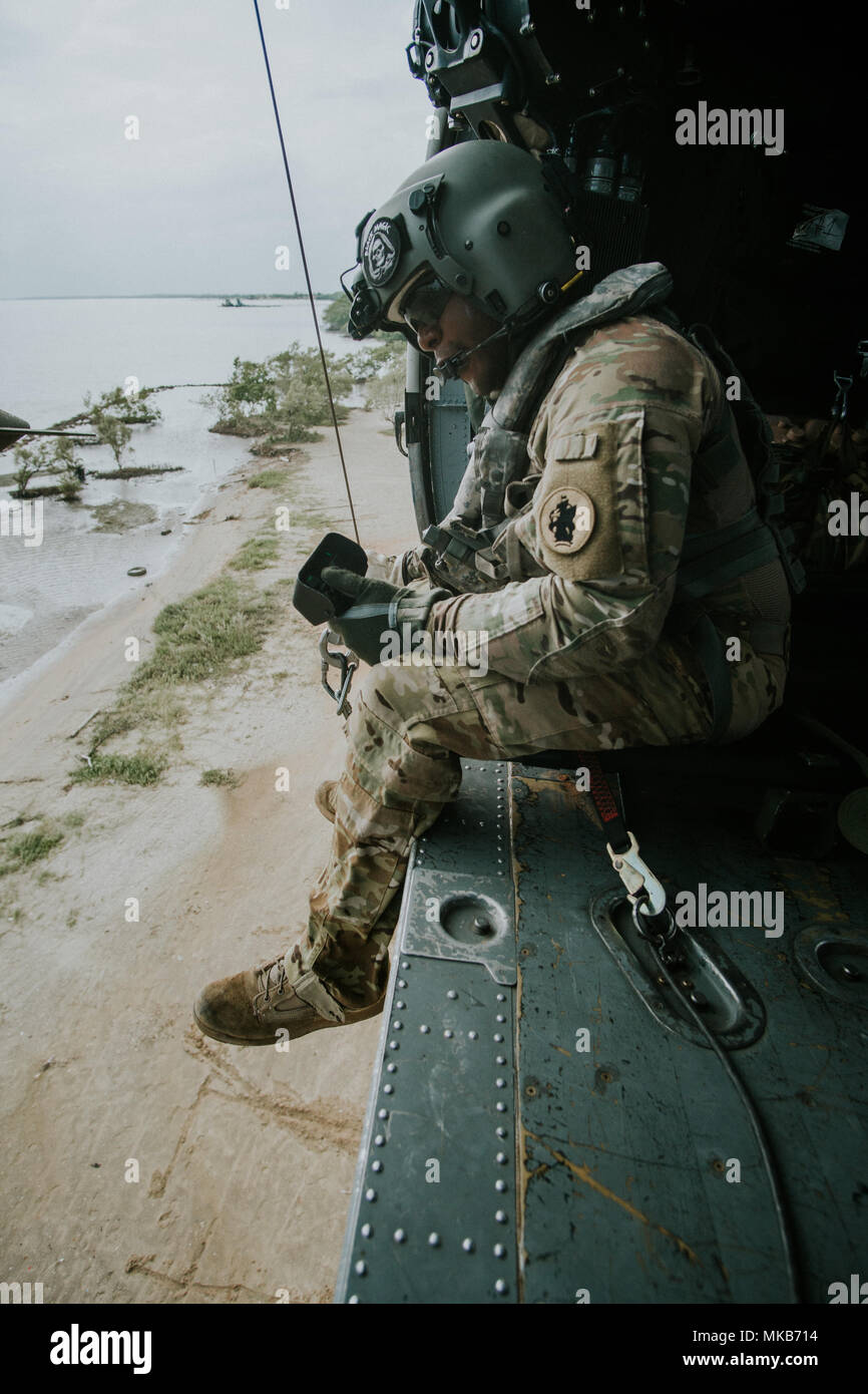 U.S. Army soldiers with 1st Battalion, 228th Aviation Regiment ...