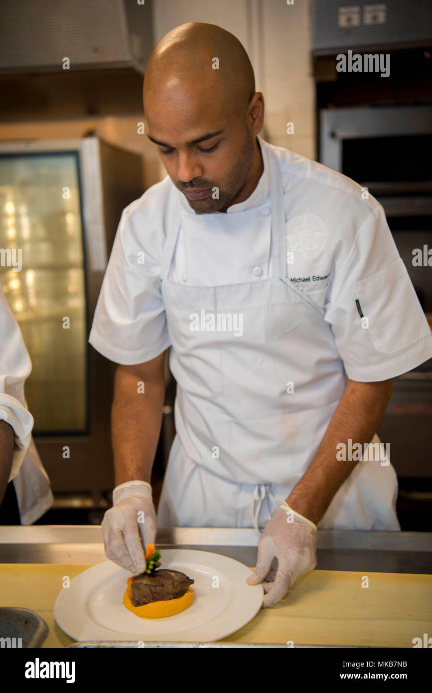 Uso salute to military chefs hi-res stock photography and images - Alamy