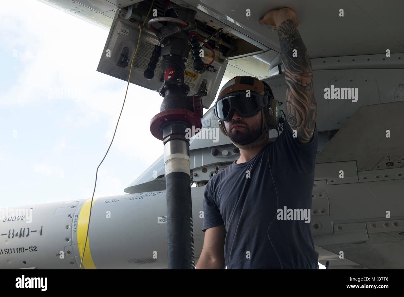 OKINAWA, Japan (Nov. 29, 2017) Aviation Electronics Technician Airman Apprentice Isaac Strehle ...