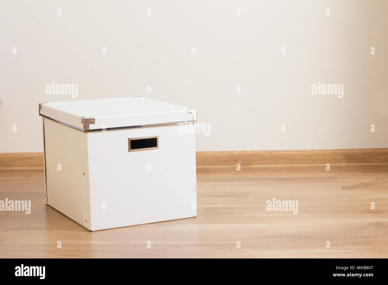 Empty parcel hi-res stock photography and images - Alamy