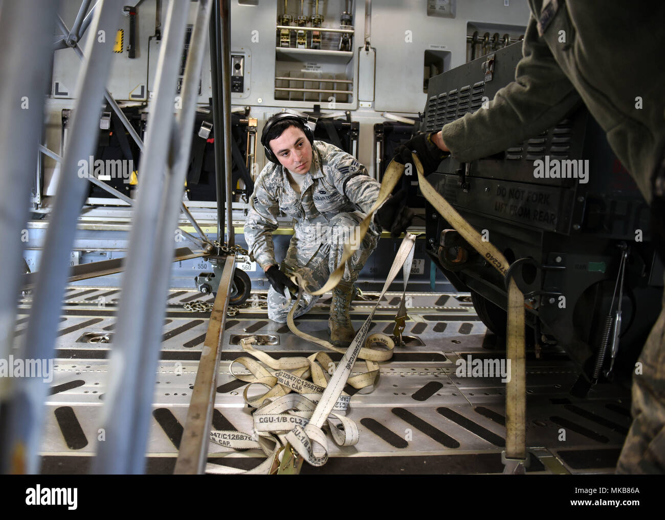 62 airlift wing hi-res stock photography and images - Alamy