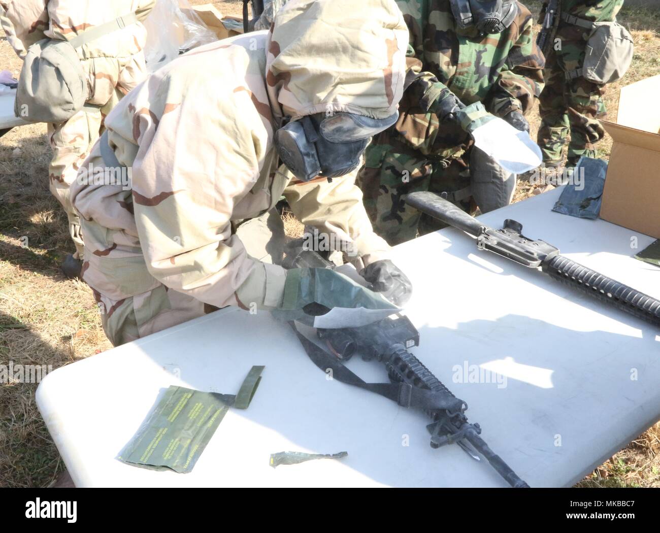 Soldiers of 3rd Battalion, 16th Field Artillery Regiment, 210th Field ...