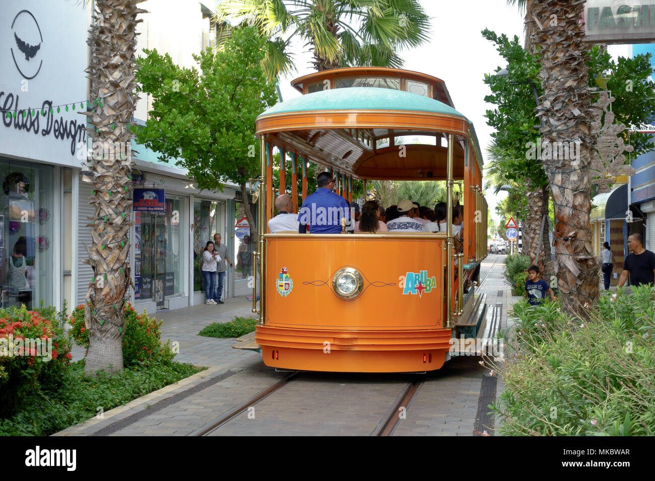 Abc stores hi-res stock photography and images - Alamy