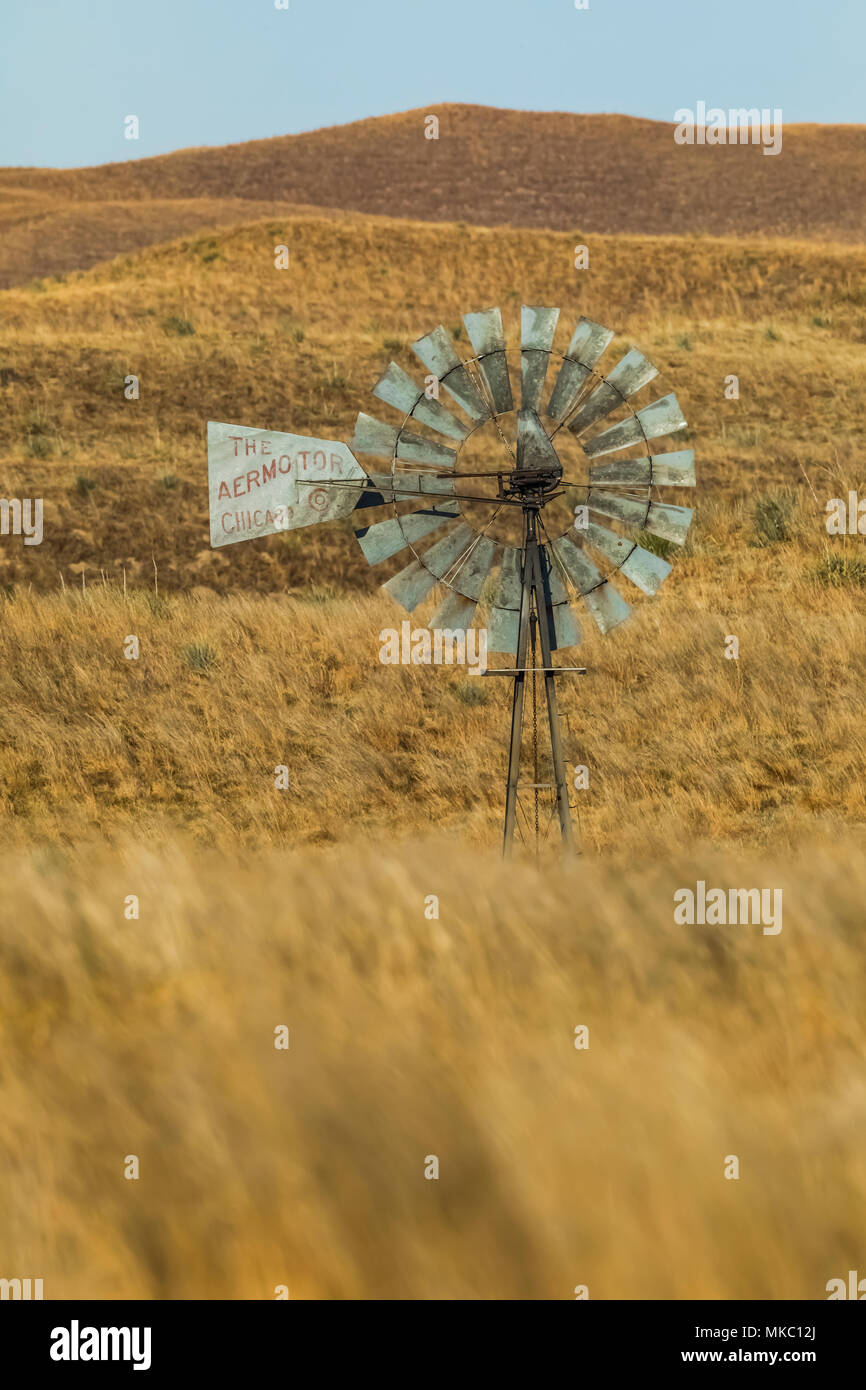 Iconic windmill used for pumping water on grasslands in Nebraska ...
