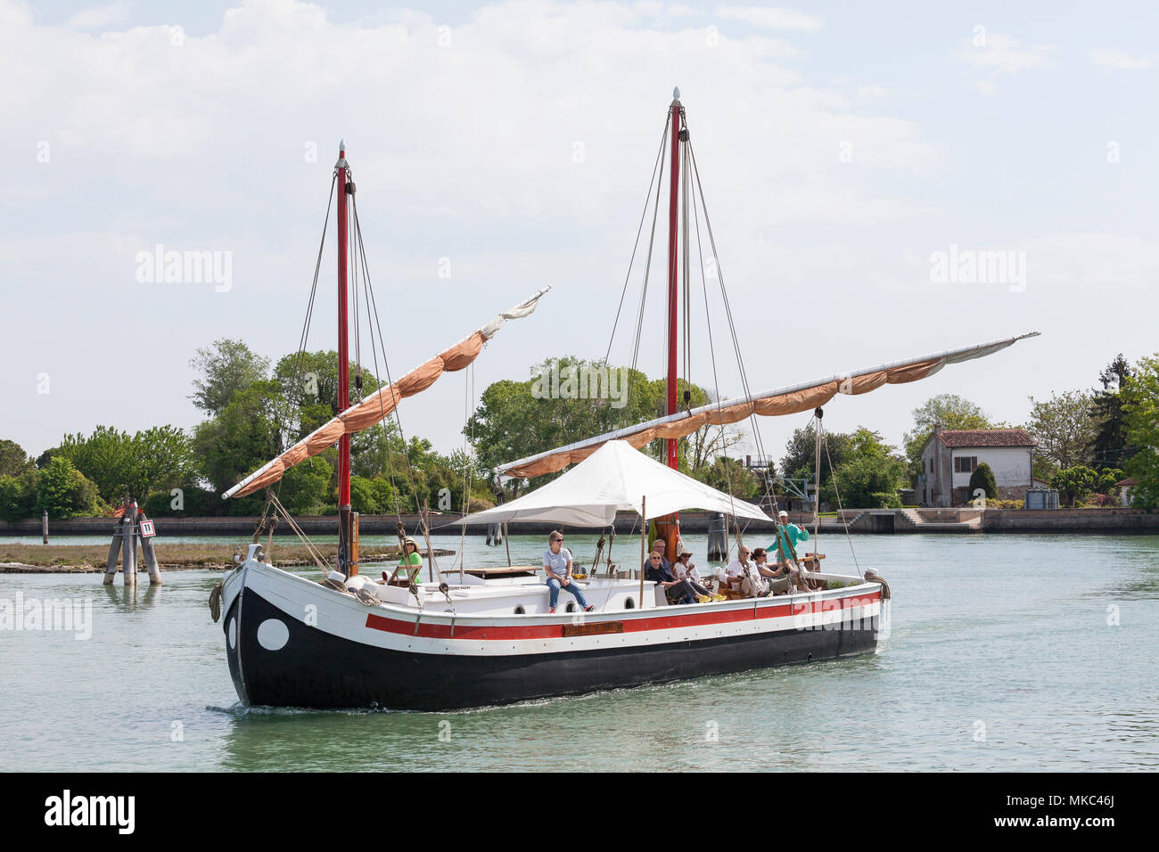 Bragozzo venice hi-res stock photography and images - Alamy