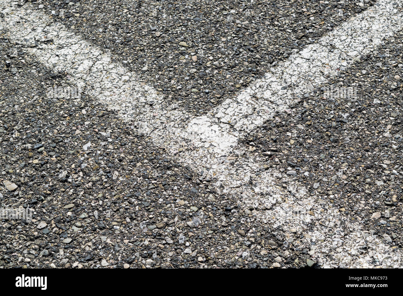 White lines on asphalt for car parking Stock Photo - Alamy