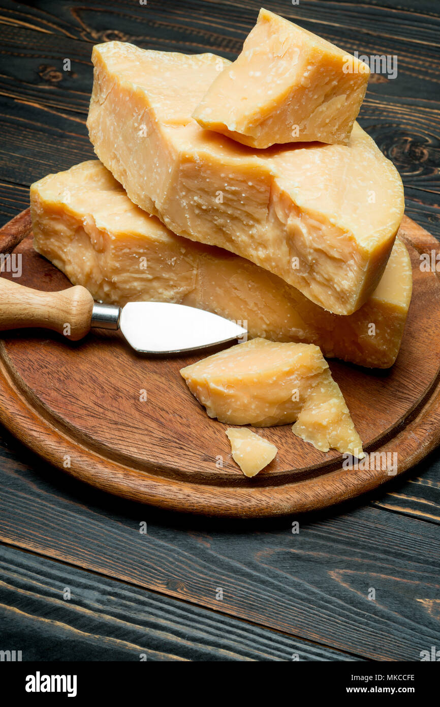Parmigiano reggiano hi-res stock photography and images - Alamy