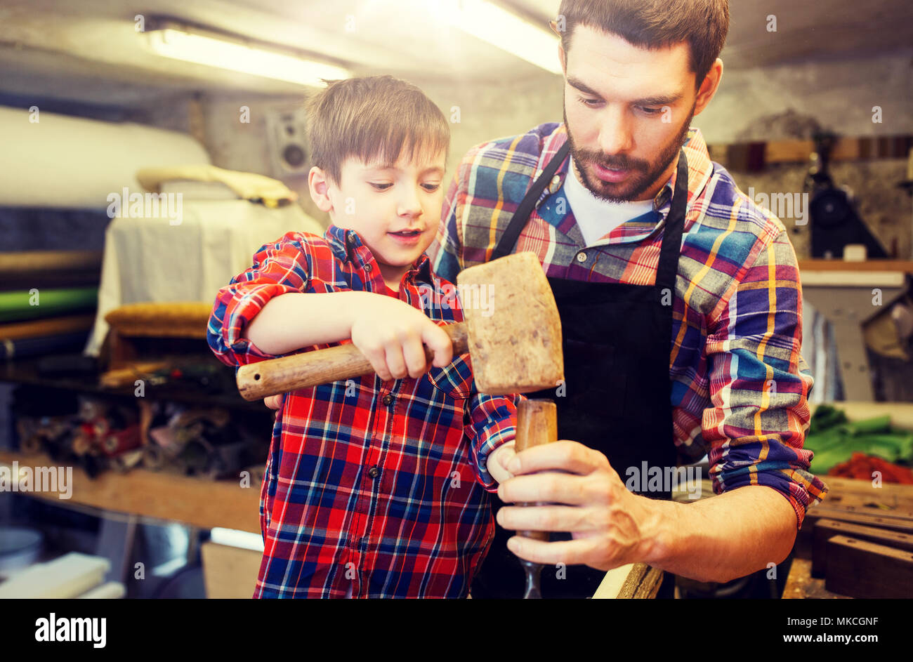 Chisel working hi-res stock photography and images - Alamy