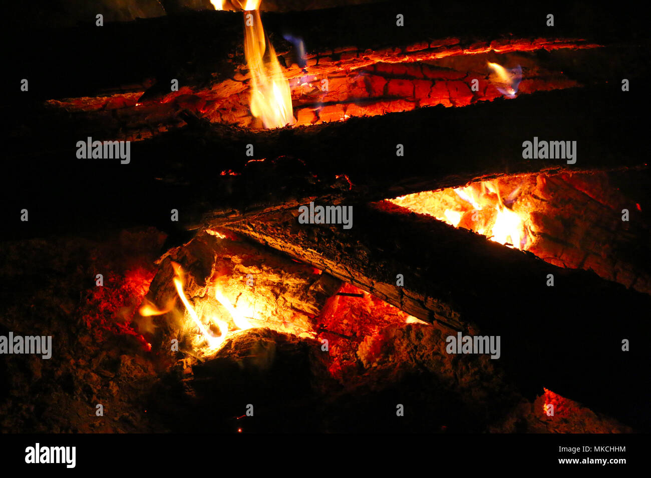 Ash fireplace hi-res stock photography and images - Alamy