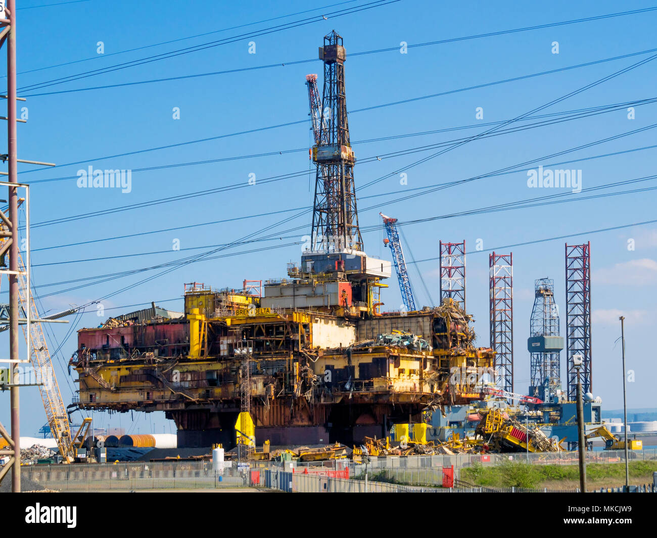 Topside deck of the Shell Brent Delta Production platform during ...