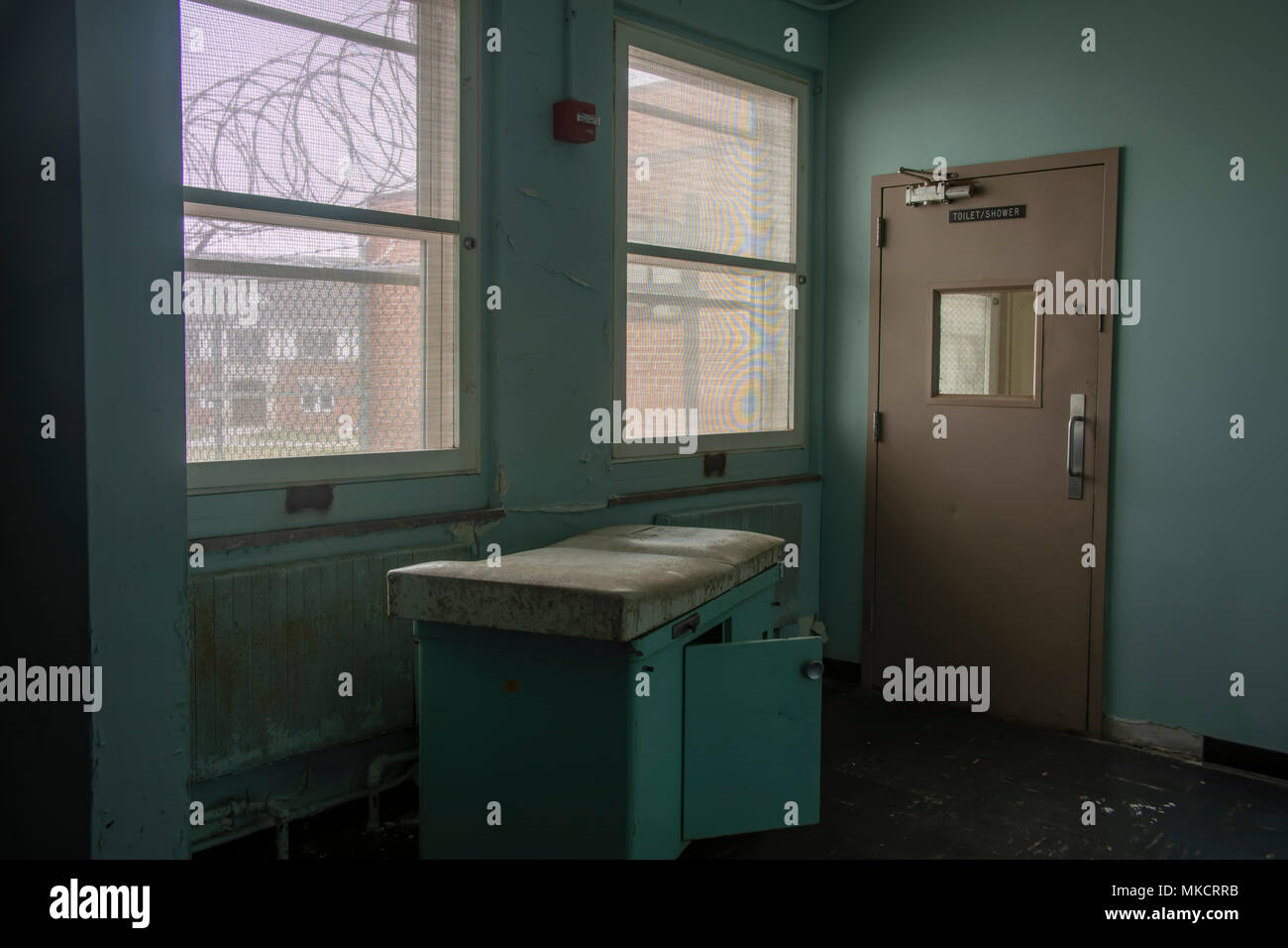 Hospital inside prison hi-res stock photography and images - Alamy