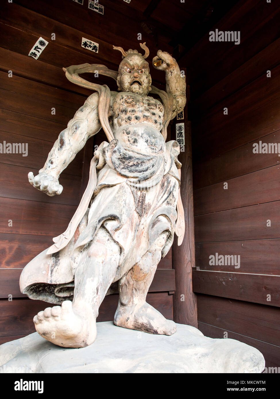 Nio temple guardian, Konzoji temple, 88 temple pilgrimage, Kagawa ...