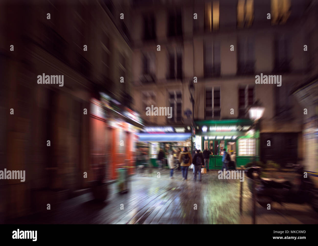 Paris street night hi-res stock photography and images - Alamy