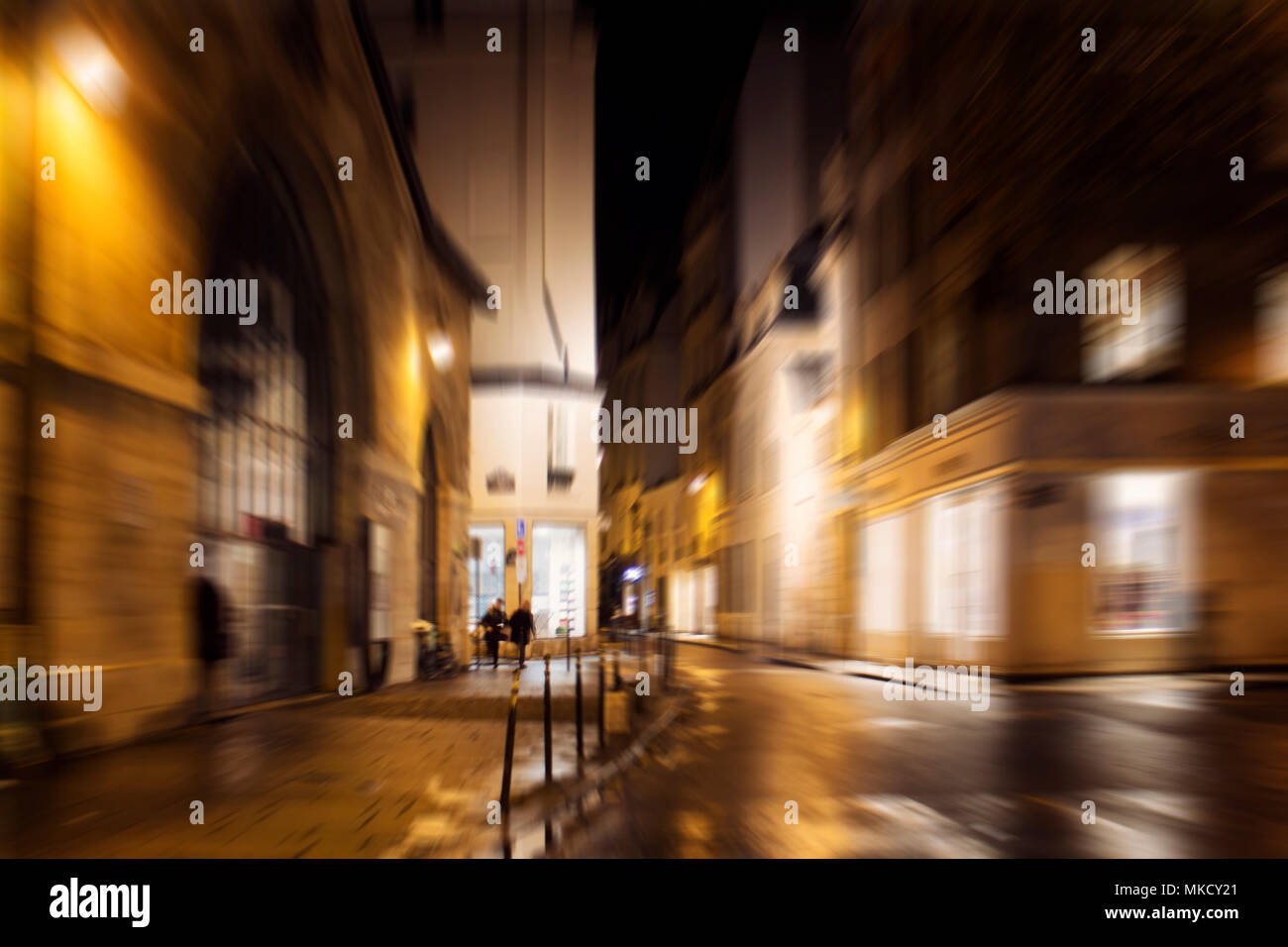 Dynamic scene in paris hi-res stock photography and images - Alamy