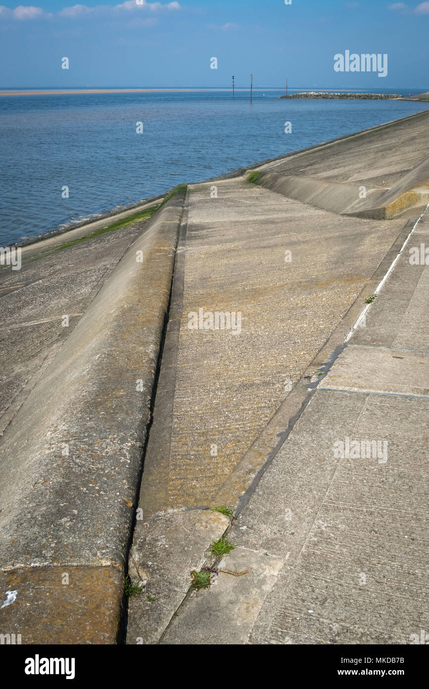 Thurstaton beach hi-res stock photography and images - Alamy