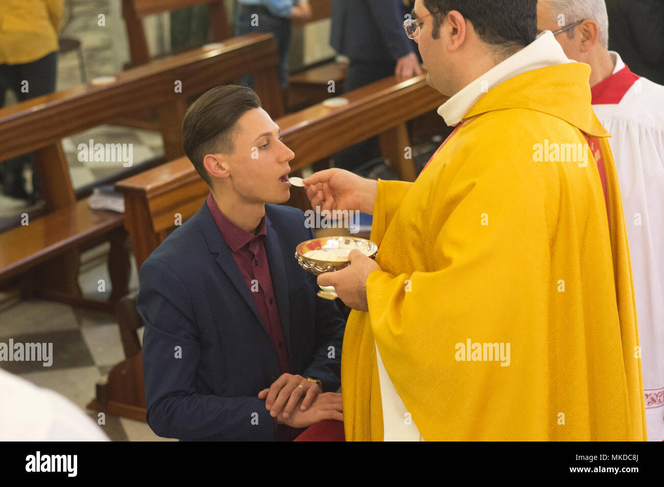 Communion wafer sacrament hi-res stock photography and images - Alamy
