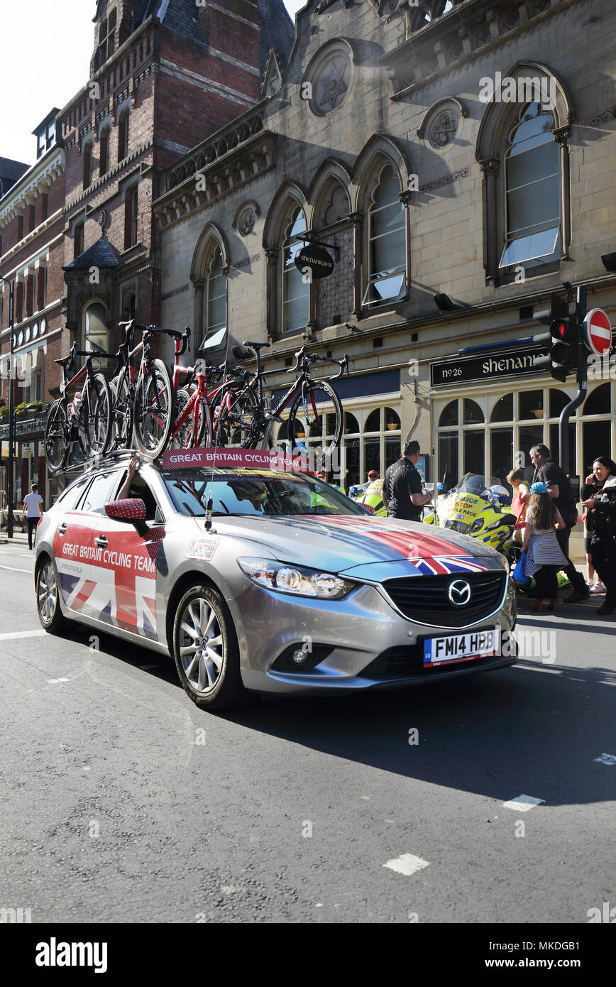 Cycling team hi-res stock photography and images - Alamy