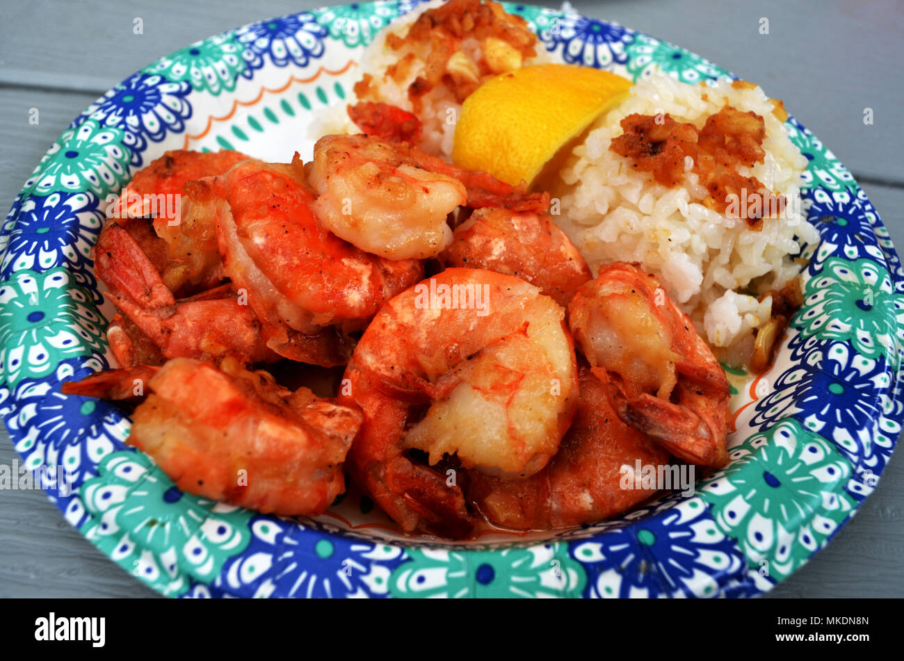 Garlic prawns with rice Stock Photo - Alamy