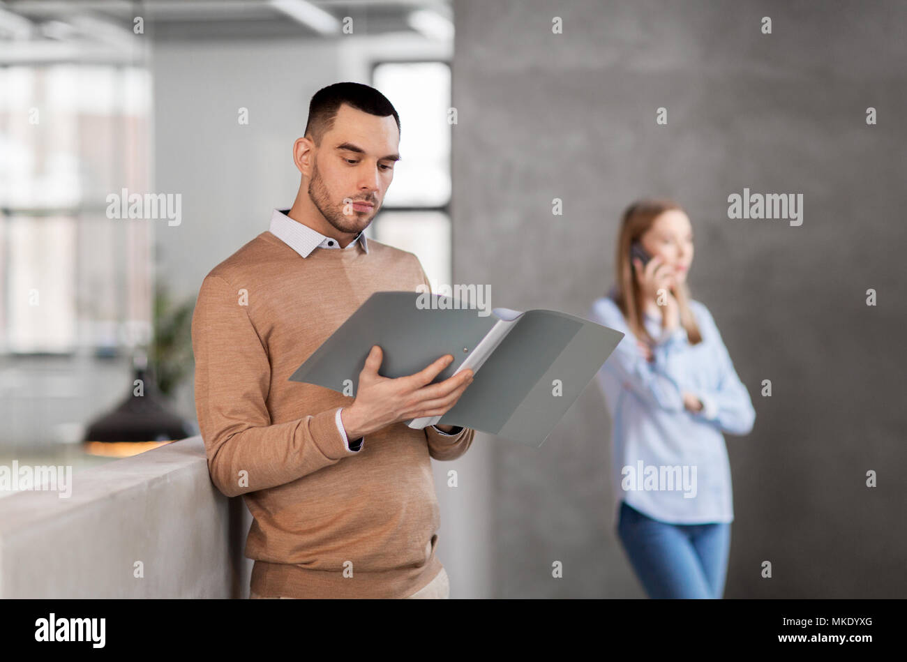 Person office reading folder hi-res stock photography and images - Alamy