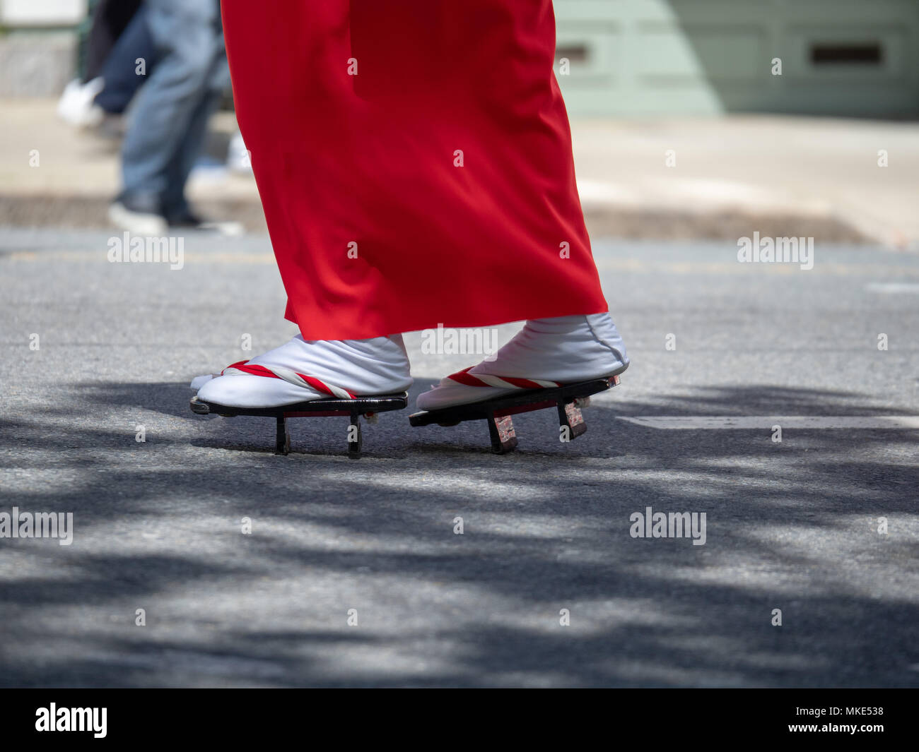 Women wearing geta, traditional Japanese footwear, on the street ...