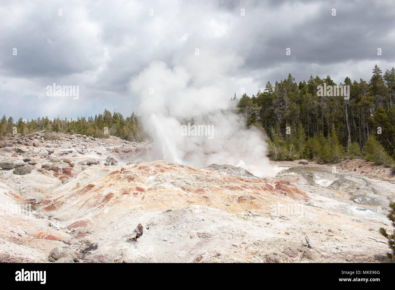 Small geyser hi-res stock photography and images - Alamy