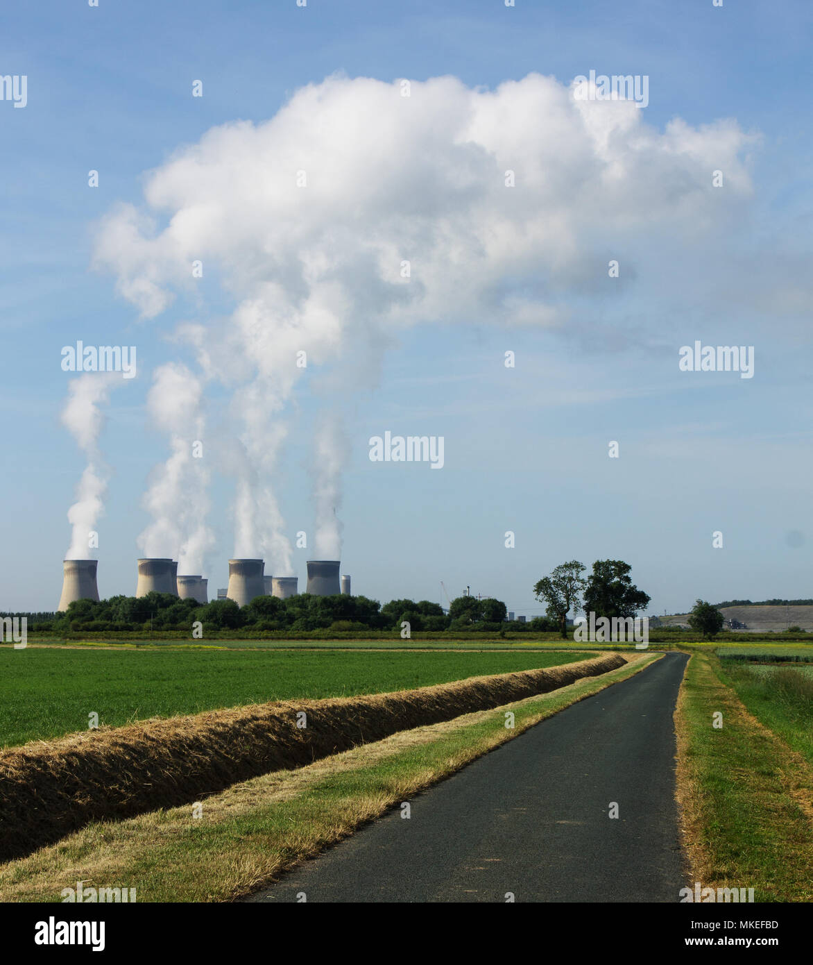 Biomass power station cooling towers hi-res stock photography and ...