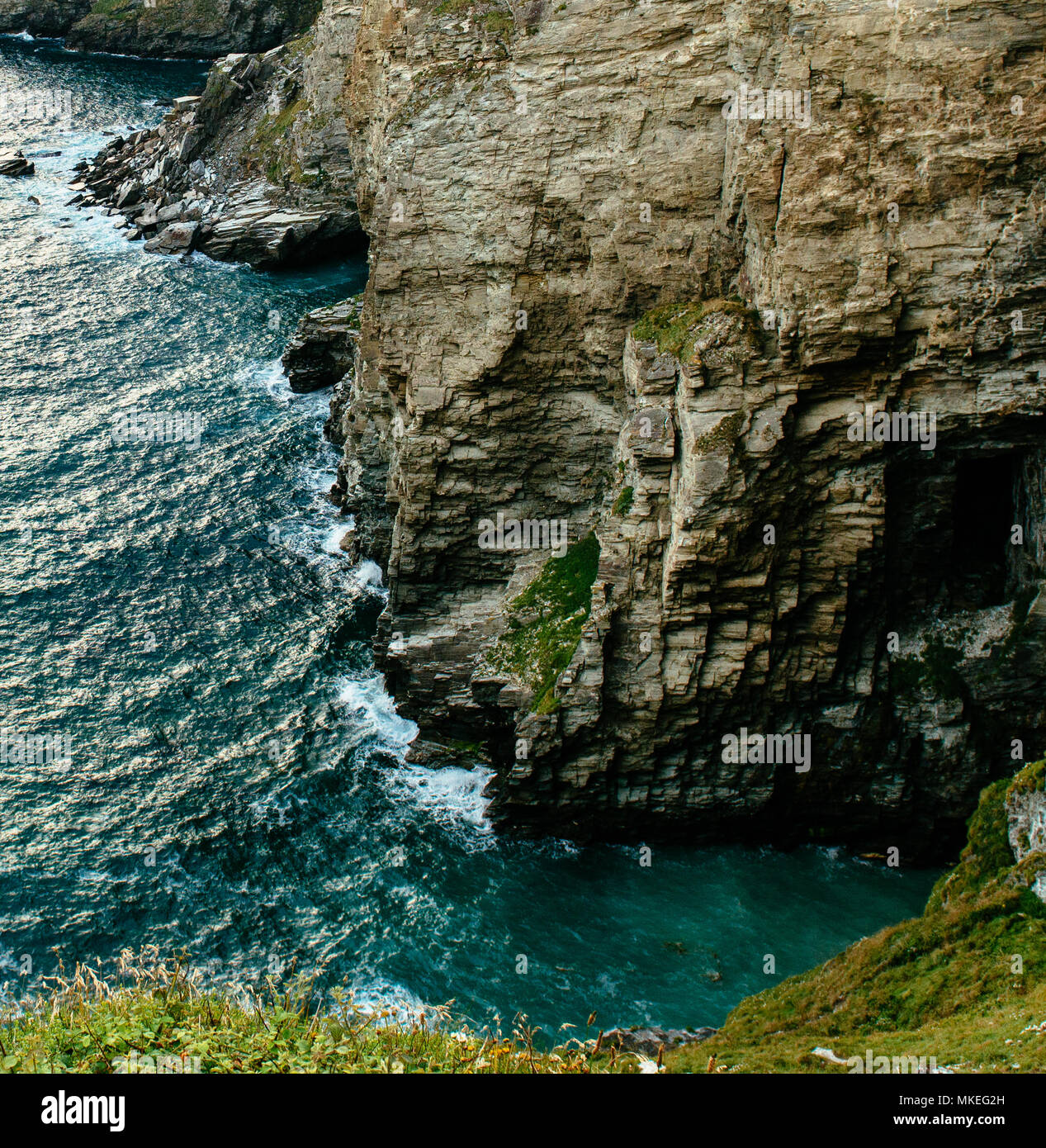 Tintagel coastal hi-res stock photography and images - Alamy