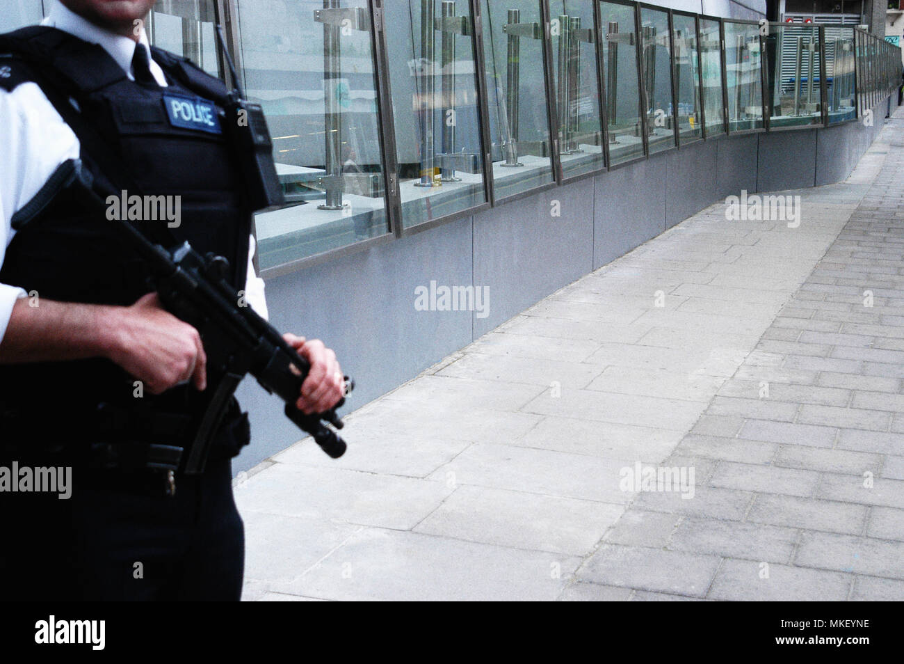 Blockaid hi-res stock photography and images - Alamy