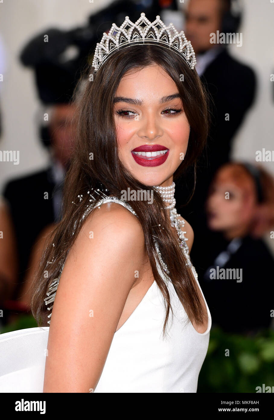 Hailee Steinfeld attending the Metropolitan Museum of Art Costume ...