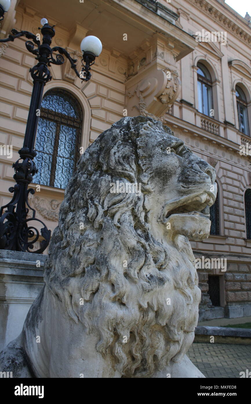 lion statues in Sremski Karlovci - serbia Stock Photo - Alamy