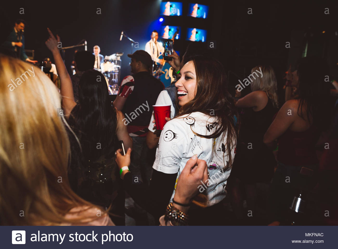 Young people dancing in a stage hi-res stock photography and images - Alamy