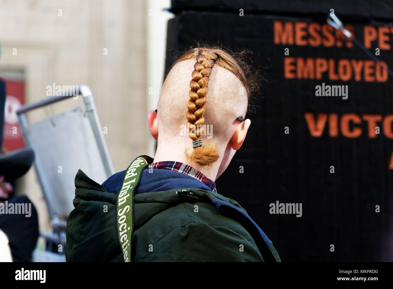 Mohican haircut hi-res stock photography and images - Alamy