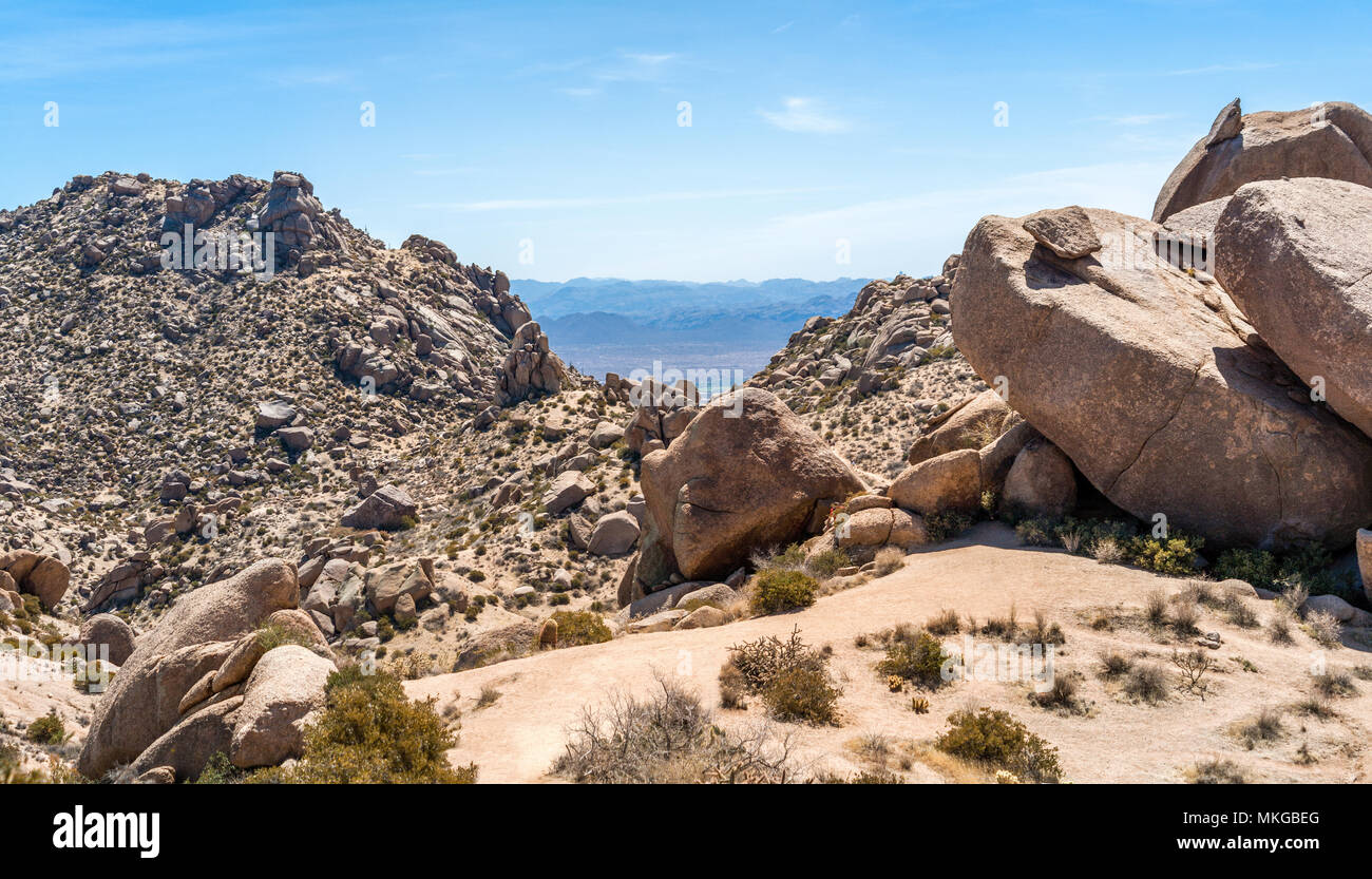 Arizona desert boulders hi-res stock photography and images - Alamy